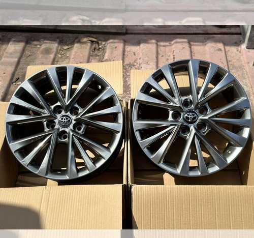 Диски на Toyota Lexus r17 5x114.3 ET40 D60.1