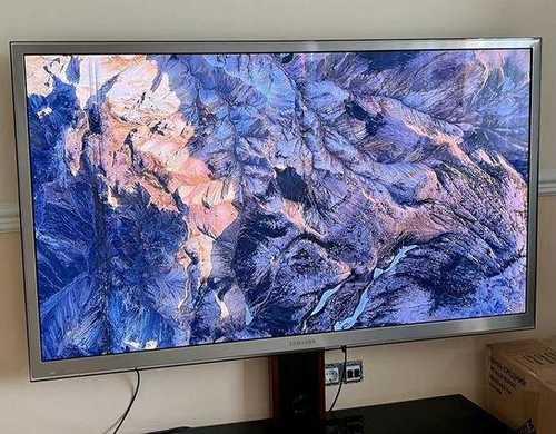 Плазменный телевизор Samsung 65"