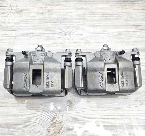 Суппорта передние пара Honda Civic 4D 1.8 R18A