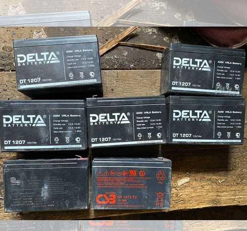 Аккумуляторная батарея Delta DT 1207