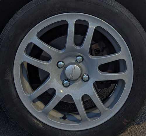 Кованые диски всмпо Аврора r15