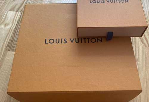 Коробки Louis vuitton от покупок оф магазинов LV