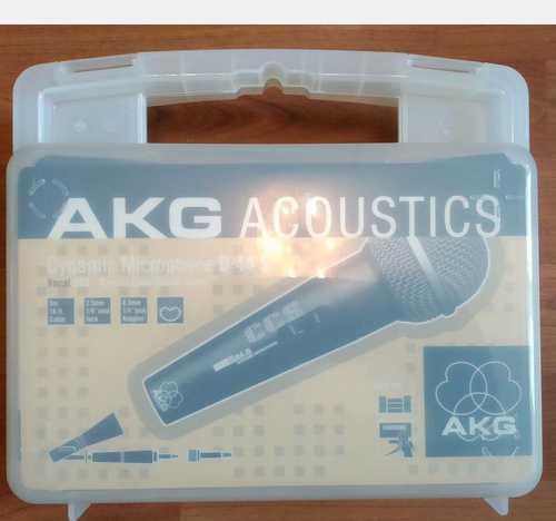 Микрофон AKG D 44 S для караоке и презентаций