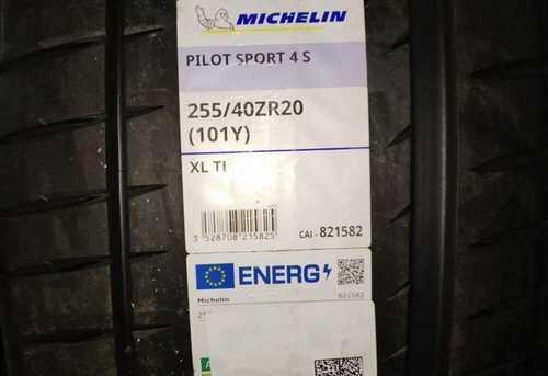 Michelin Pilot Sport 4 S 255/40 R20