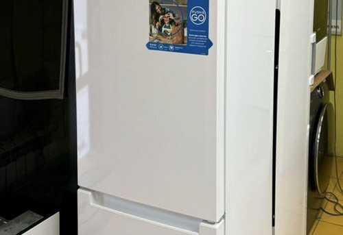 Холодильник Indesit ITS5200W