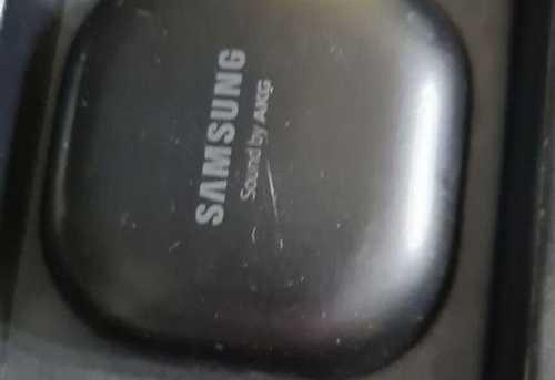 Кейс зарядное устройство Samsung galaxy bads 2 pro
