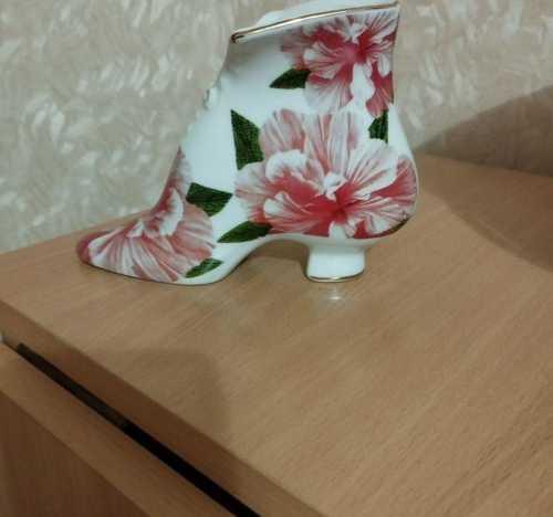 Туфелька из фарфора