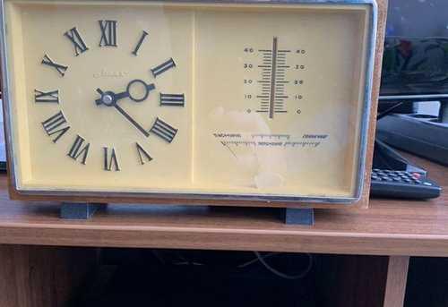 Настольные часы с барометром
