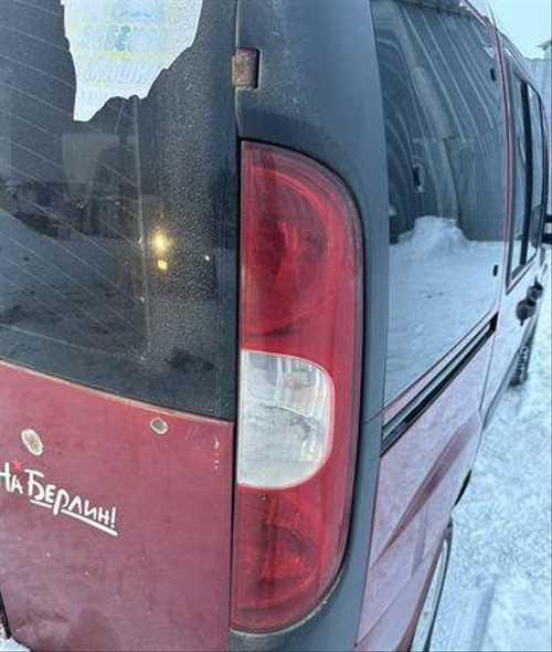 Задний правый фонарь Fiat Doblo 1 Рестайлинг