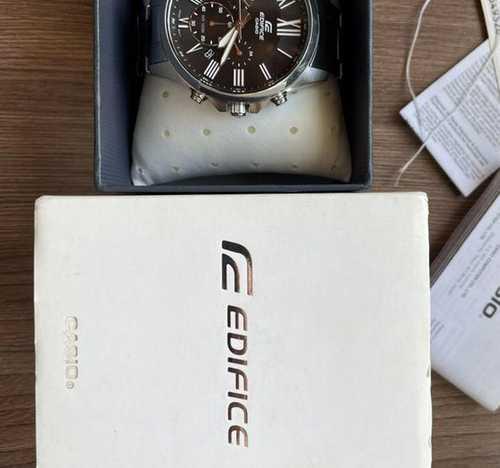 Часы Casio Edifice EFV-500D-1A с хронографом