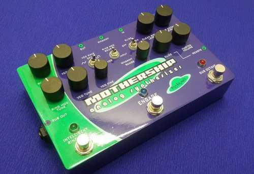 Pigtronix Mothership Analog Synthesizer + бп 48V