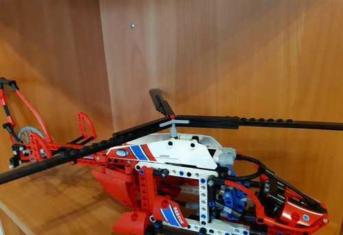 Lego Technic спасательный вертолёт 2 в 1