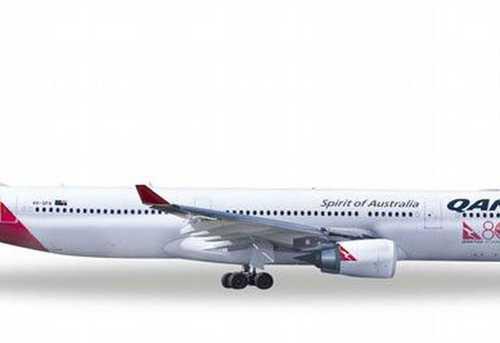 528672 Самолет А330 Qantas Airbus A330-300 1:500