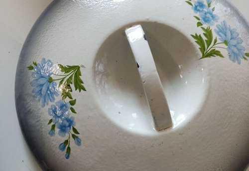 Чугунная сковорода покрыта керамикой
