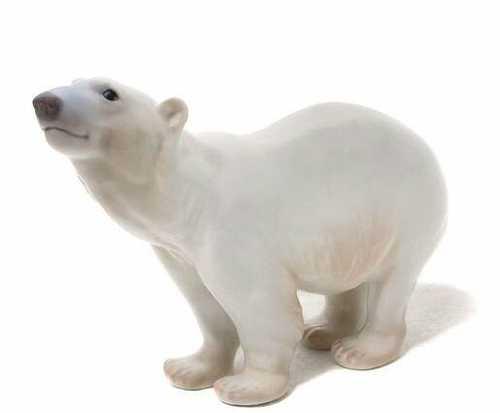 Фарфоровая фигура "Белый медведь". Bing & Grondahl