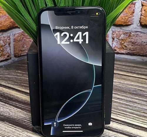 iPhone X, 64 ГБ
