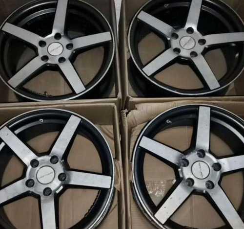 Литые диски r17 vossen