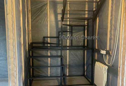 Лестница в дом под зашивку на металлокаркасе № 330