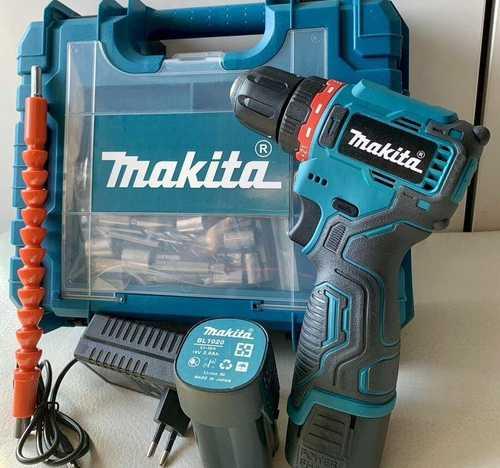 Шуруповерт с набором 18V Makita бесщеточный