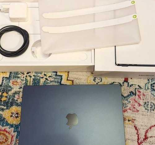 Macbook air m3 2024 8gb 256 midnight