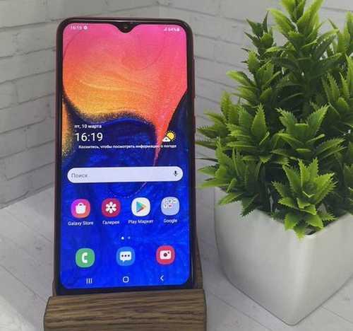 Samsung Galaxy A10, 2/32 ГБ