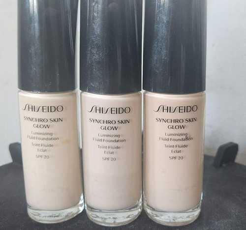 Shiseido Synchro Skin Glow Fluid Foundation SPF 20