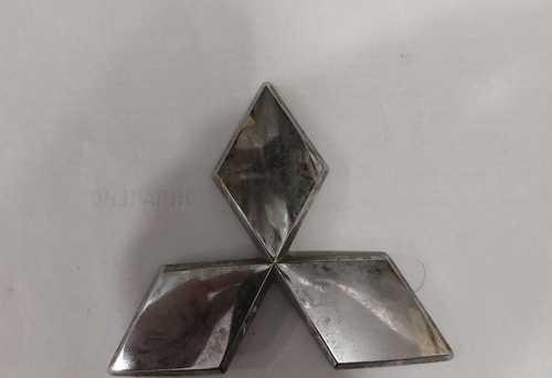 Значок mitsubishi на решётку радиатора