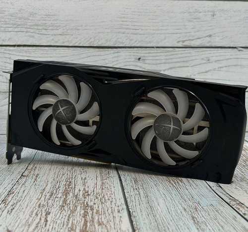 XFX RX 580 на 8GB (2304 - оригинал)