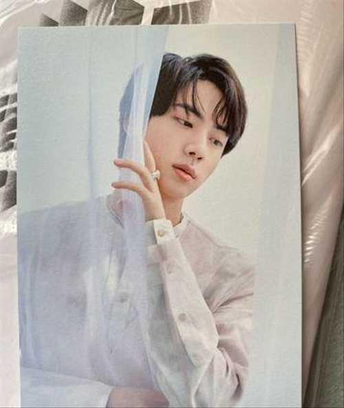 Открытка Джина BTS из альбома Proof