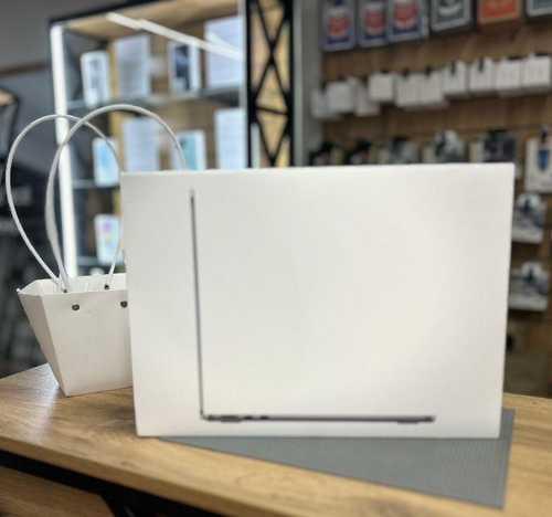 Macbook air13 m2 8/256гб