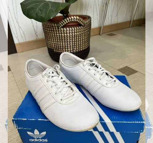 Кроссовки adidas original