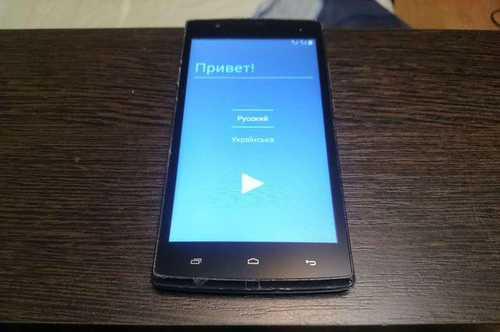 Смартфон 5 дюймов Fly FS501