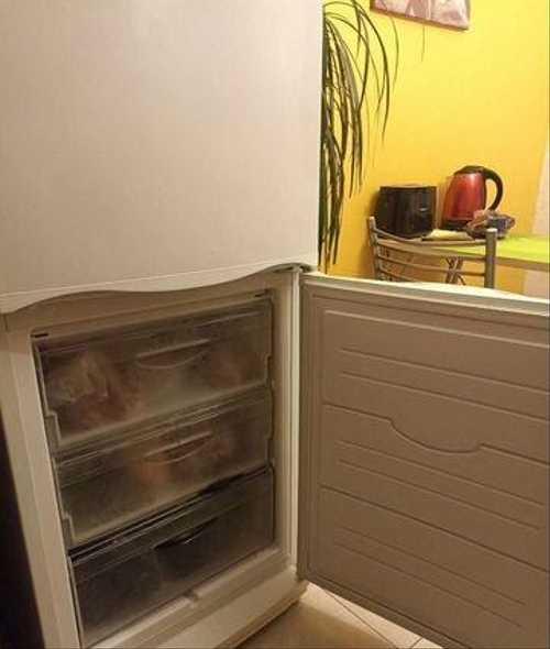 Холодильник бу антлант