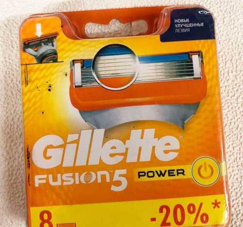 Сменные кассеты для мужской бритвы Gillette Fusion