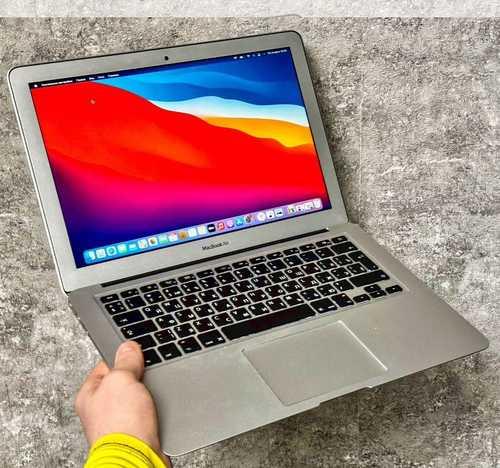 Для работы и Ps MacBook Air 13 Core i7 8/256GB