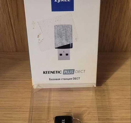 Базовая станция Zyxel Keenetic Plus dect