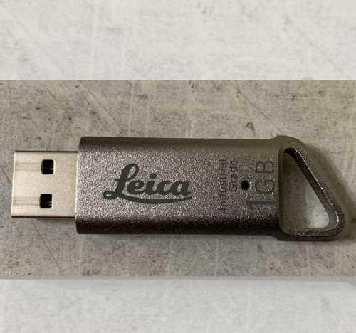 USB флешка leica