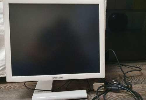 Монитор Samsung SyncMaster 971p