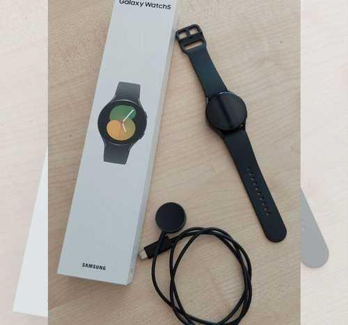 Часы Samsung galaxy watch 5 LTE