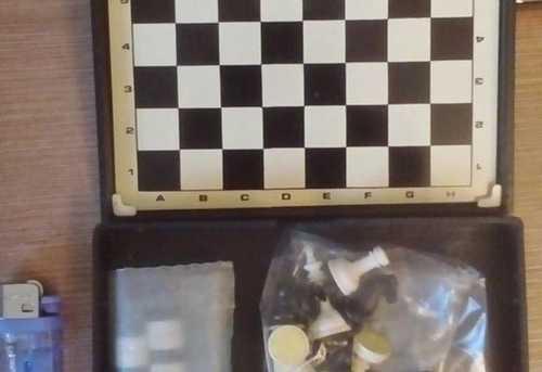 Продам дорожные шахматы и шашки на магнитиках