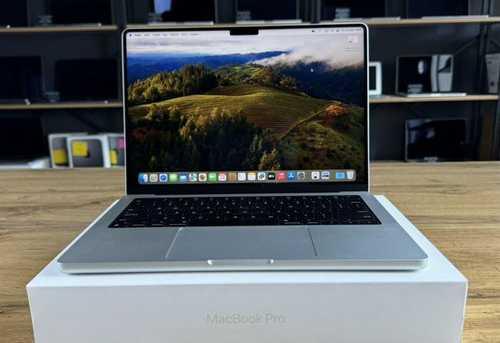 MacBook Pro 14 m3 pro новый