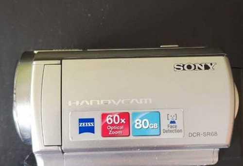 Видеокамера Sony DCR-SR68E