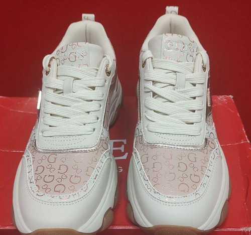 Кроссовки женские guess