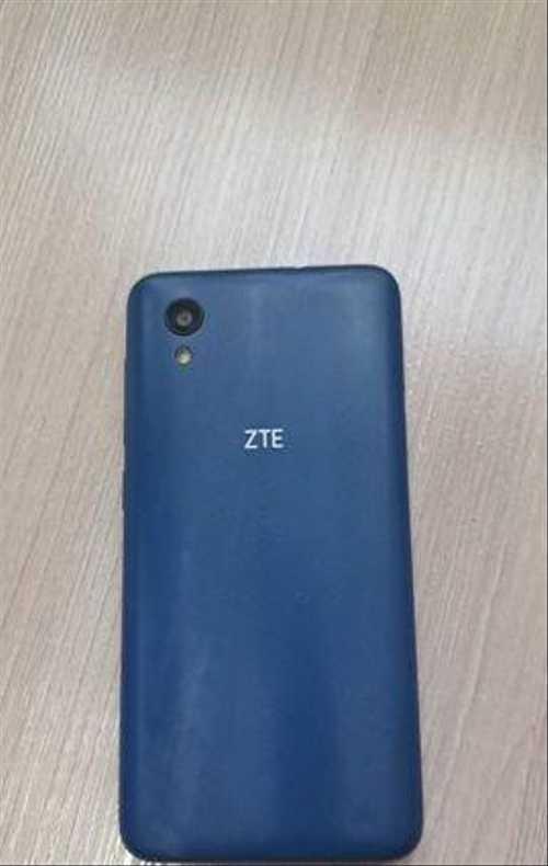 Телефон ZTE Blade L8 32Gb на запчасти