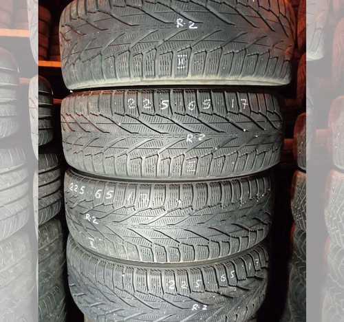 Nokian Tyres Hakkapeliitta R SUV 225/65 R17