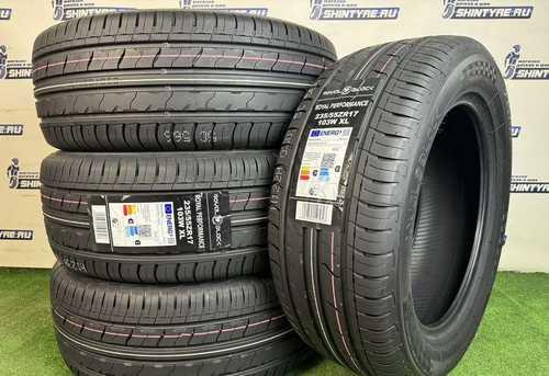 Royal Black Royal Performance 235/55 R17 103W