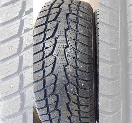 Ovation EcoVision W-686 275/40 R22