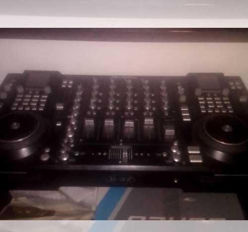 Dj контроллер