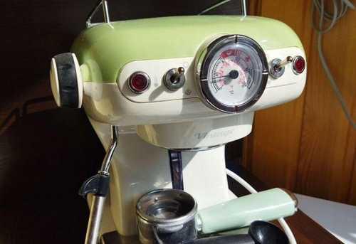 Кофеварка рожковая Ariete 1389 Vintage, зеленый