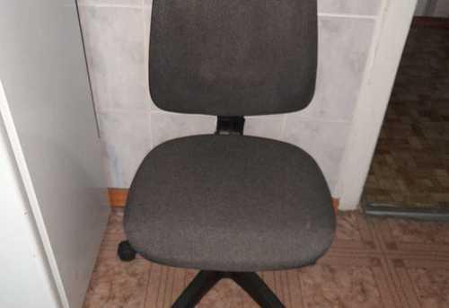 Продам компьютерное кресло, стул
